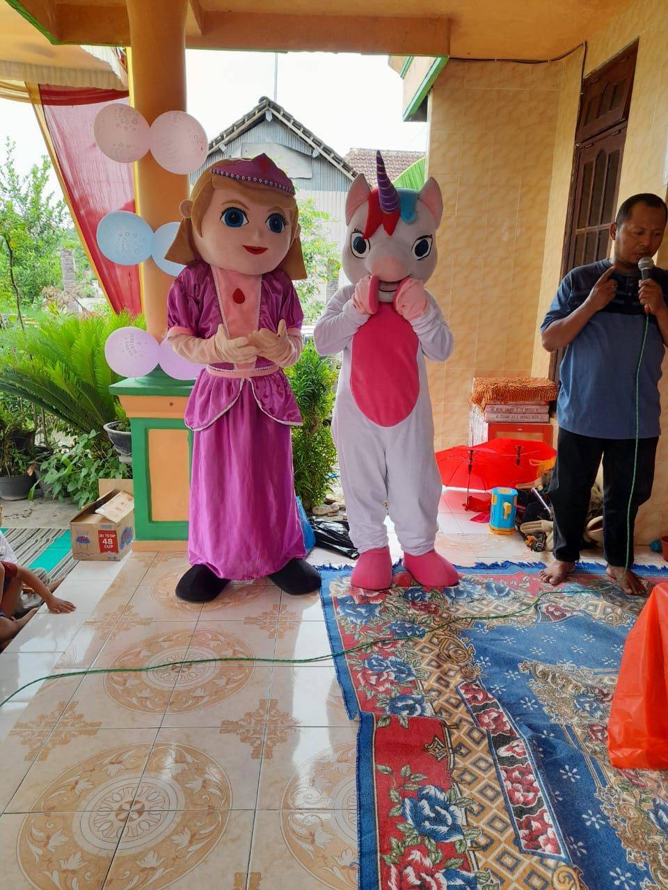 Jasa Sewa Badut Gresik Terbaik #1 - Biaya Sewa Badut Murah